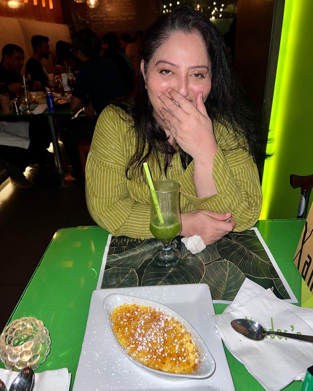 Hanish Qureshi Shares Adorable Pictures With Her Beautiful Mom ...