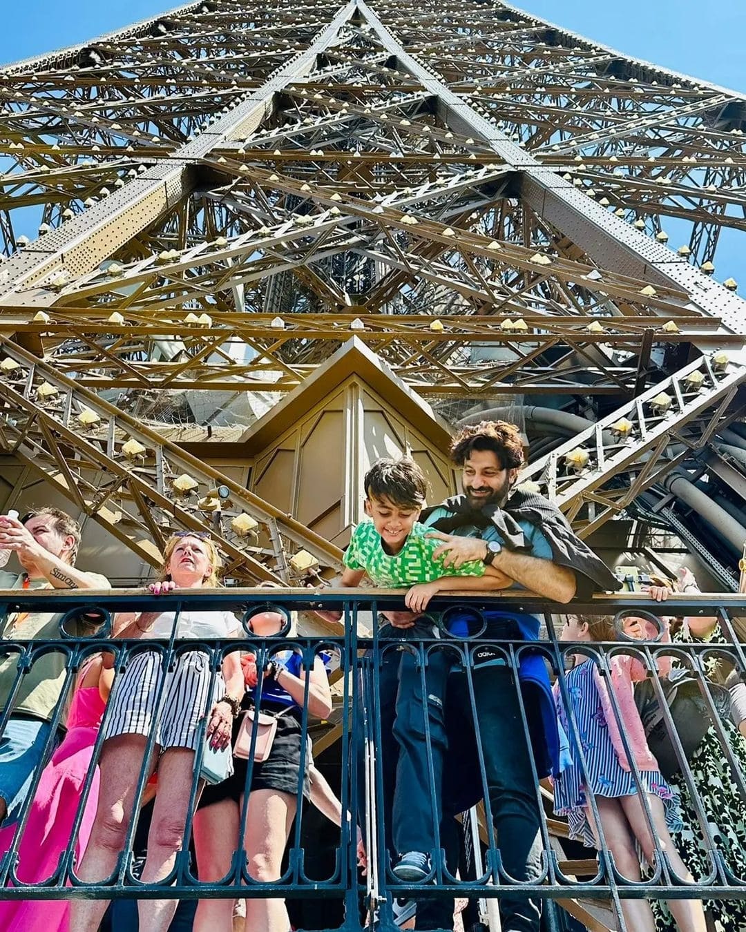 Syed Jibran Vacations In Paris With Son Yoel Syed Jibran | Reviewit.pk