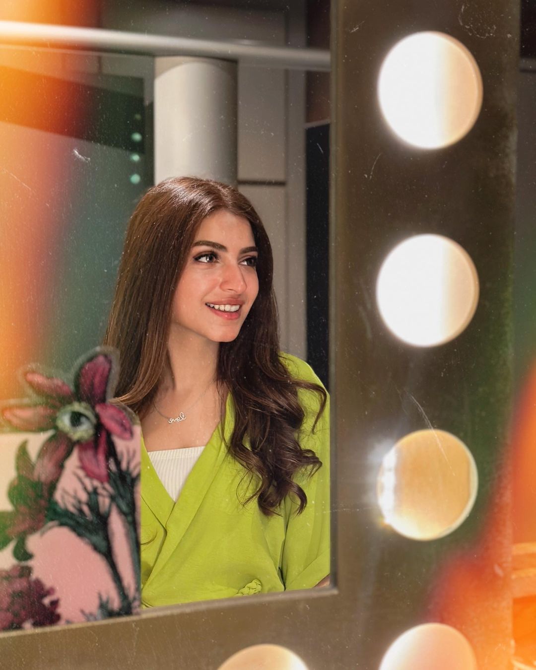 Kinza Hashmi Unseen Pictures From Her Recent UK Trip | Reviewit.pk