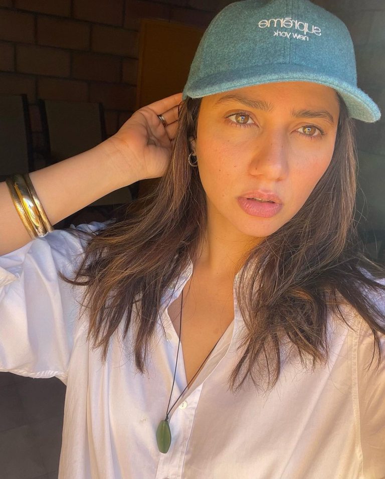 Mahira Khan Enjoys Some Down Time With Family In Northern Areas ...