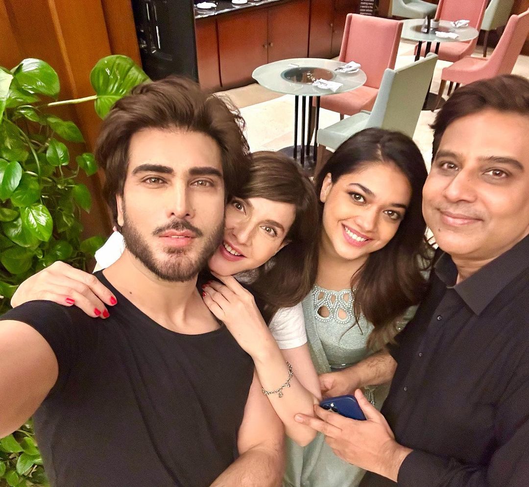 Mahnoor Baloch Is A Gorgeous Diva In Her Latest Pictures | Reviewit.pk