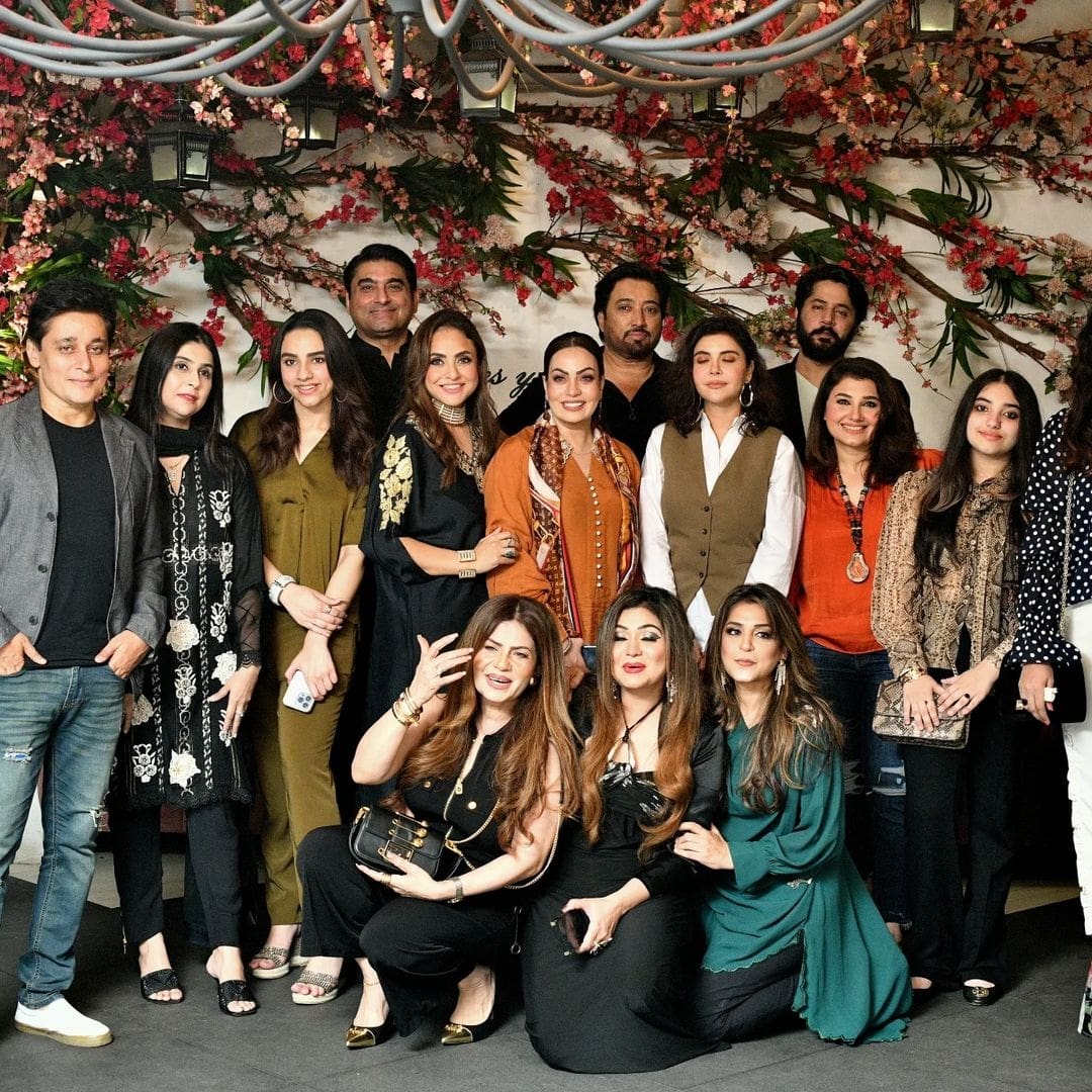 Nadia Khan's Daughter Alyzeh's 20th Birthday HD Pictures | Reviewit.pk