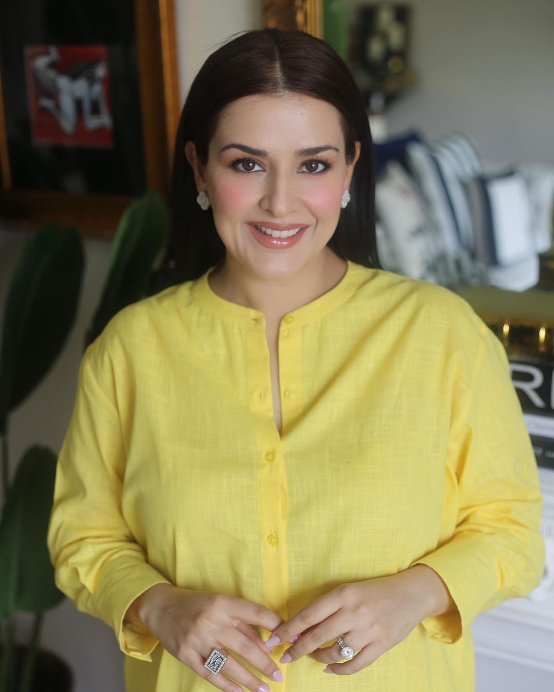 Sonya Jehan And Natasha Lakhani's Beautiful Family Moments | Reviewit.pk