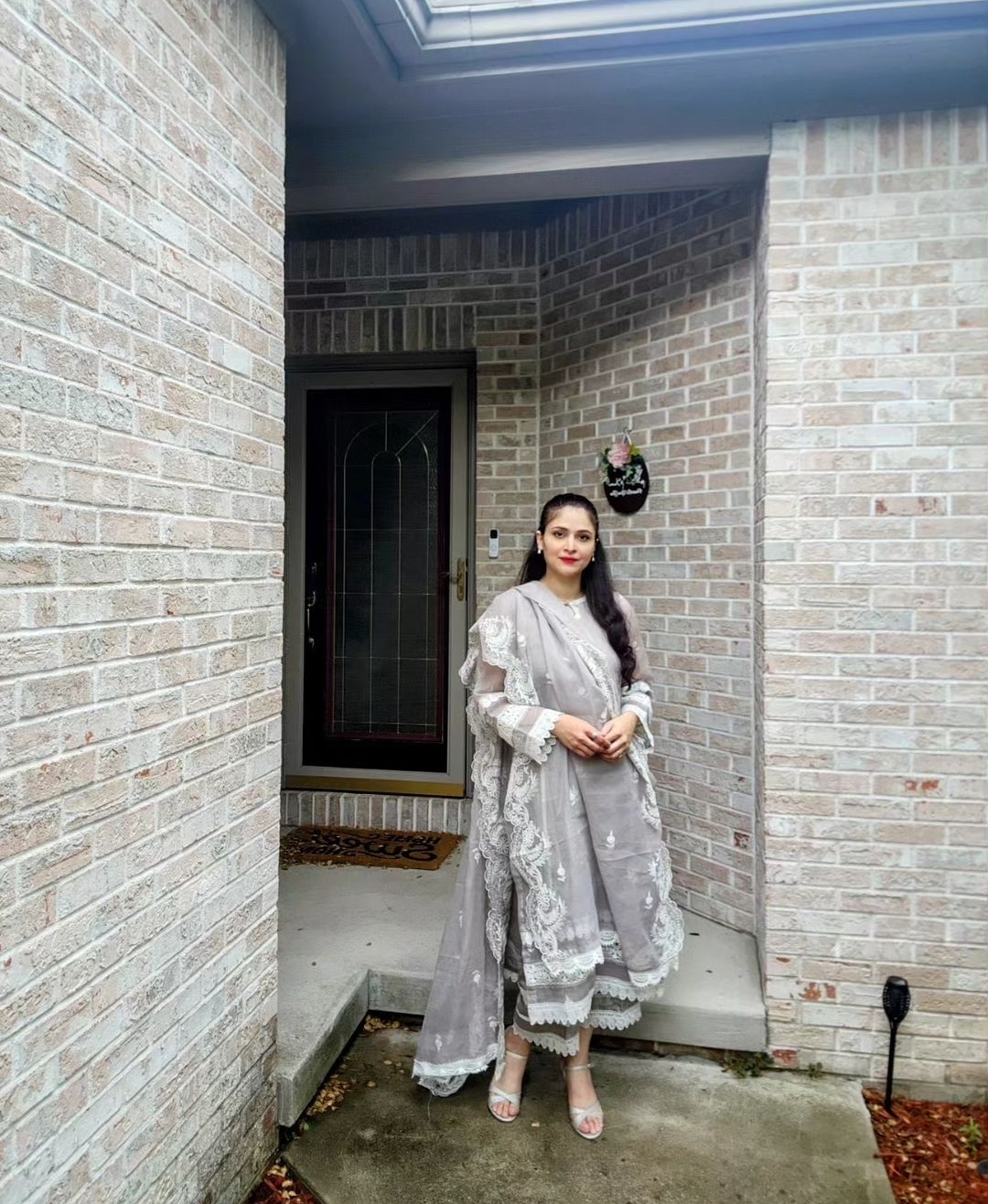 Arij Fatyma New Family Pictures From Holland, Ohio | Reviewit.pk