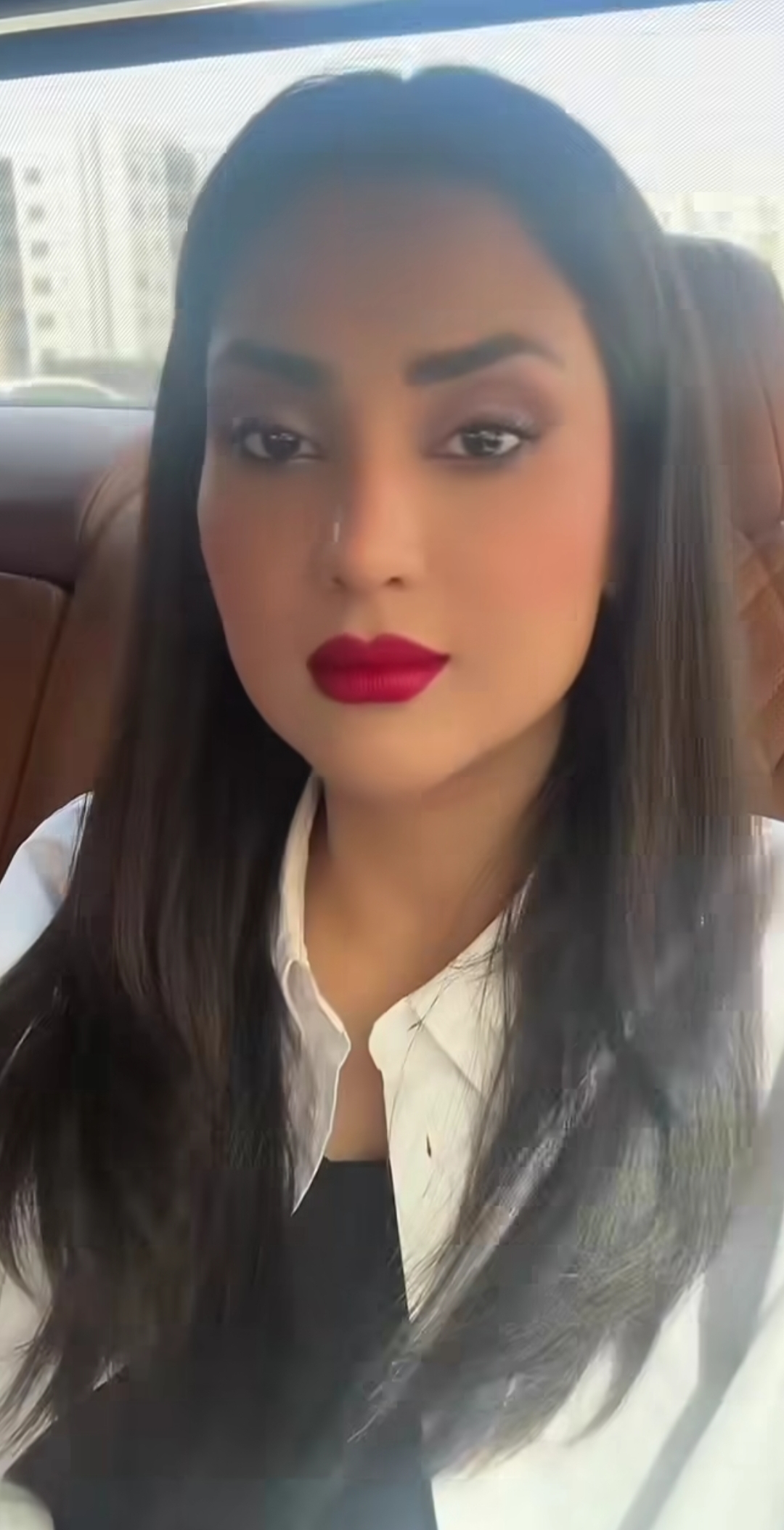 Fiza Ali New Beautiful Pictures With Daughter From Dubai | Reviewit.pk