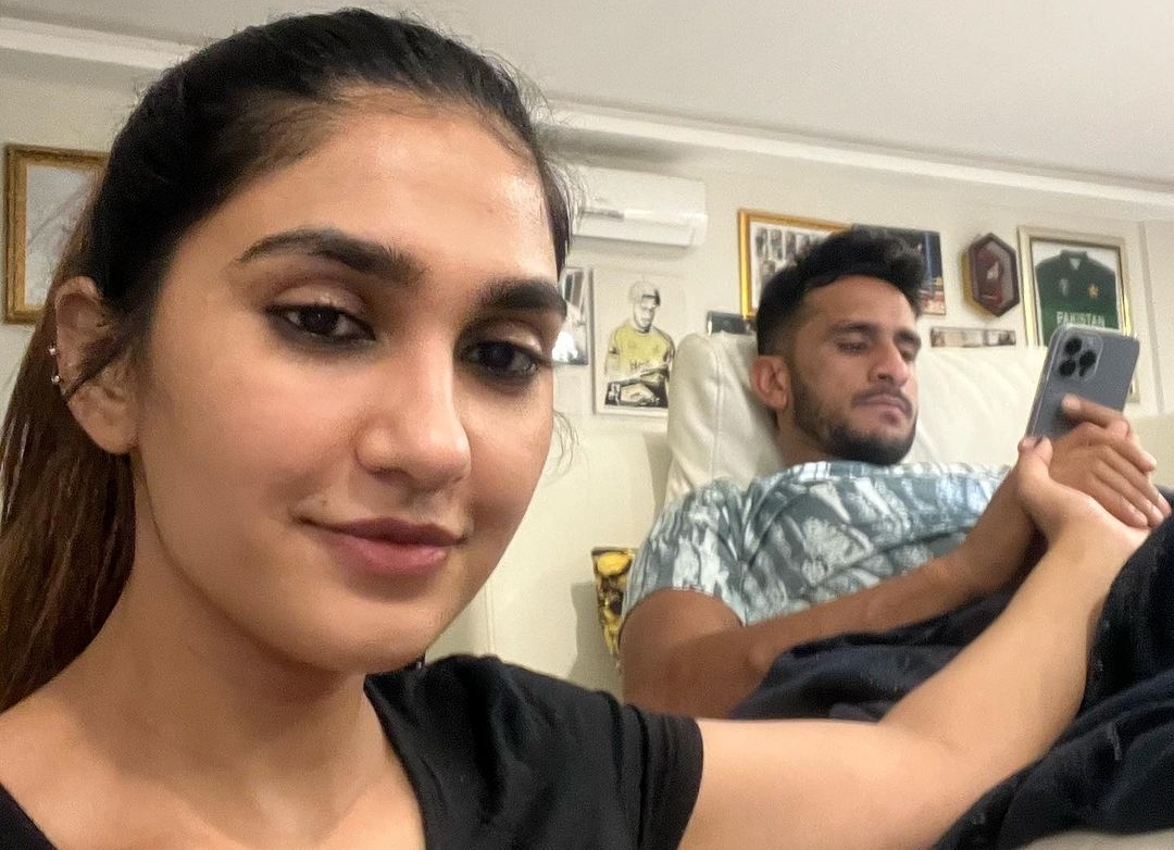 Hassan Ali Wife Shares Adorable New Family Photos | Reviewit.pk