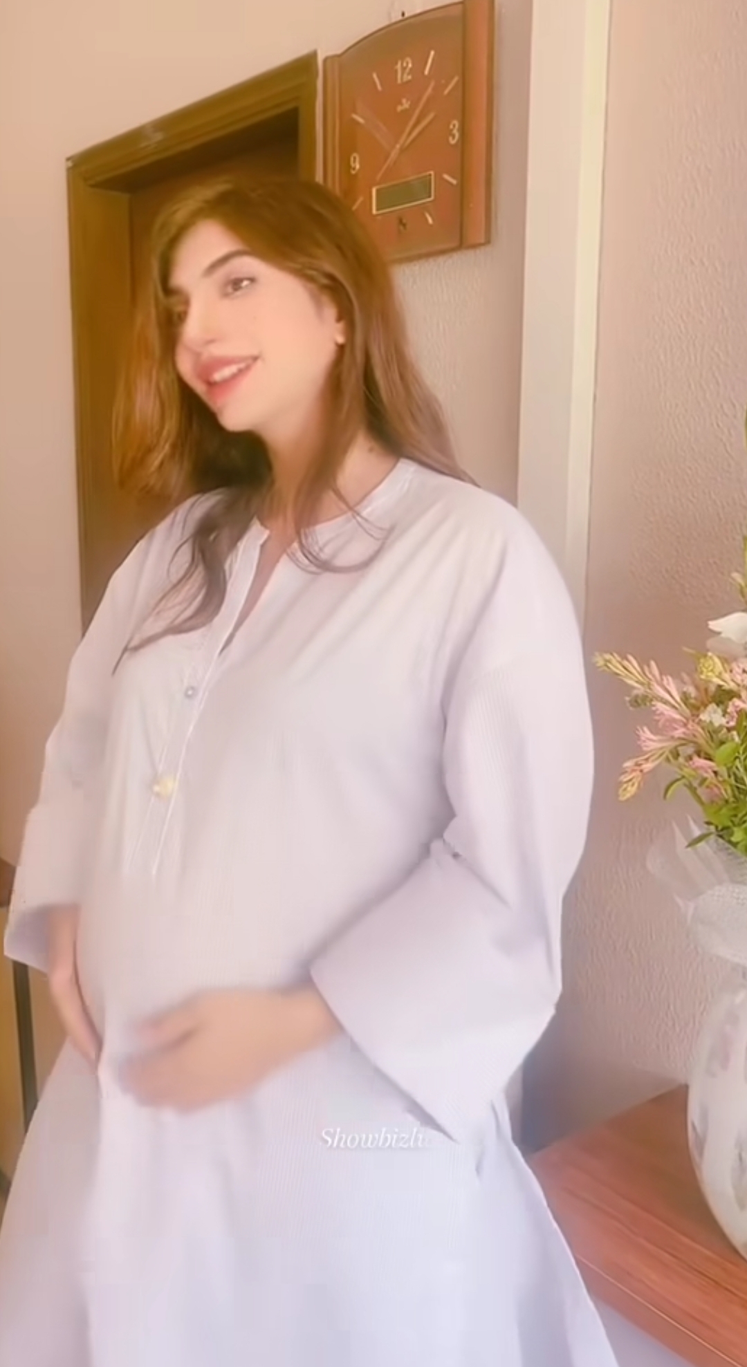 Mariam Ansari Shares Good News With Fans | Reviewit.pk