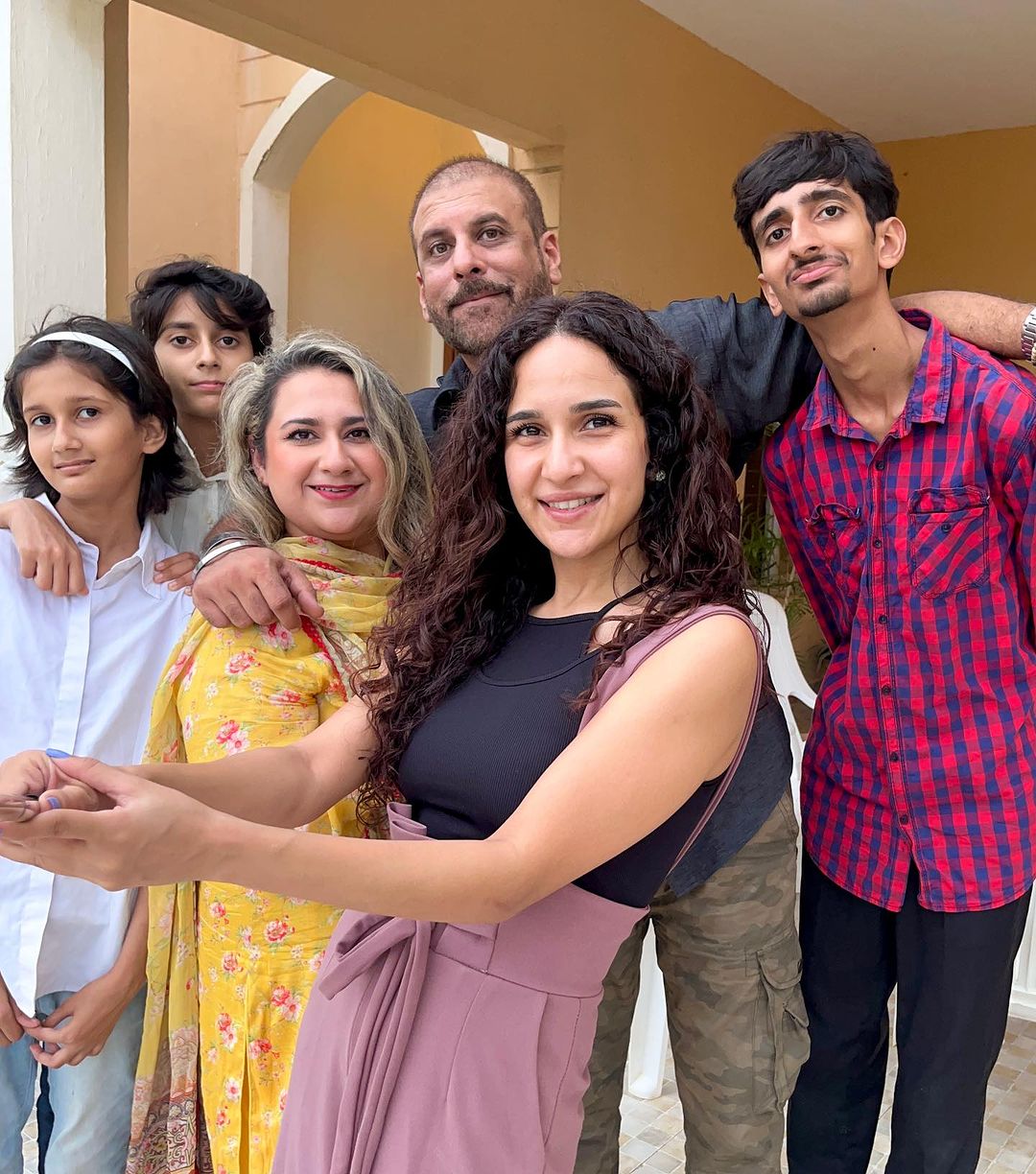 Anoushay Abbasi Shares Pictures With Brother Shamoon Abbasi | Reviewit.pk