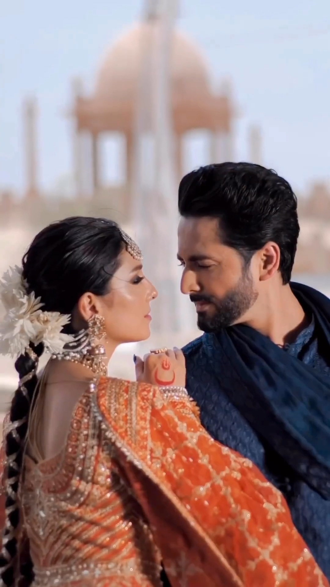 Ayeza Khan And Danish Taimoor's Romantic Shoot For Erum Khan Couture ...