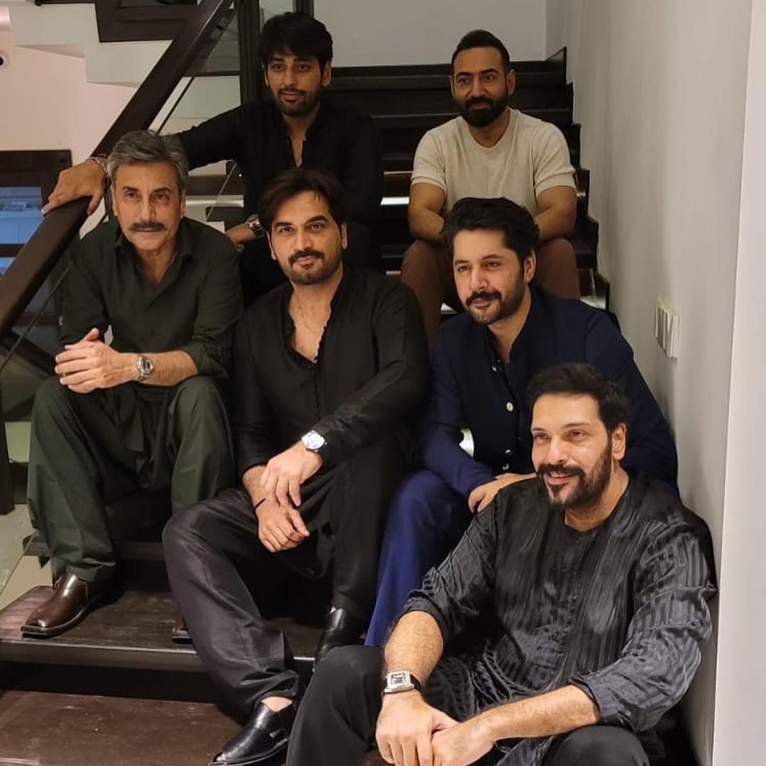 Humayun Saeed Shares Beautiful Family Pictures From Eid | Reviewit.pk