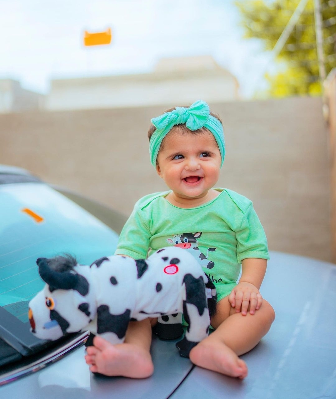 Kanwal Aftab & Zulqarnain New Pictures With Daughter Aizal | Reviewit.pk