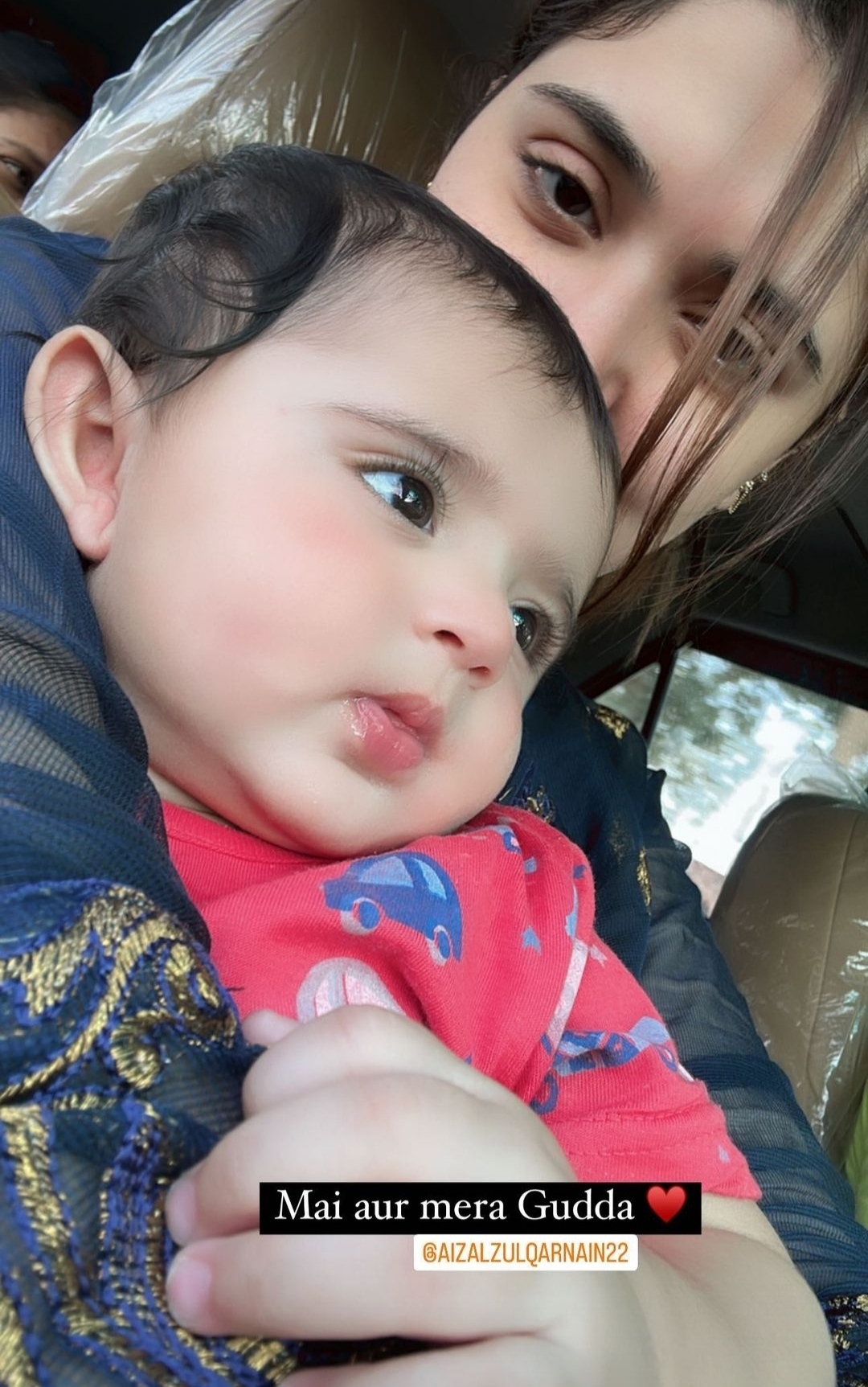 Kanwal Aftab & Zulqarnain New Pictures With Daughter Aizal | Reviewit.pk