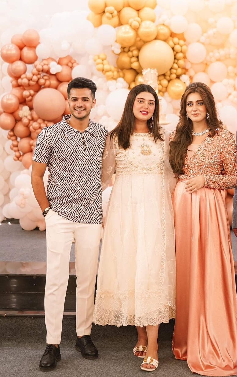 Kanwal Aftab Reveals Her Weight & Talks About Taking Care of Daughter ...