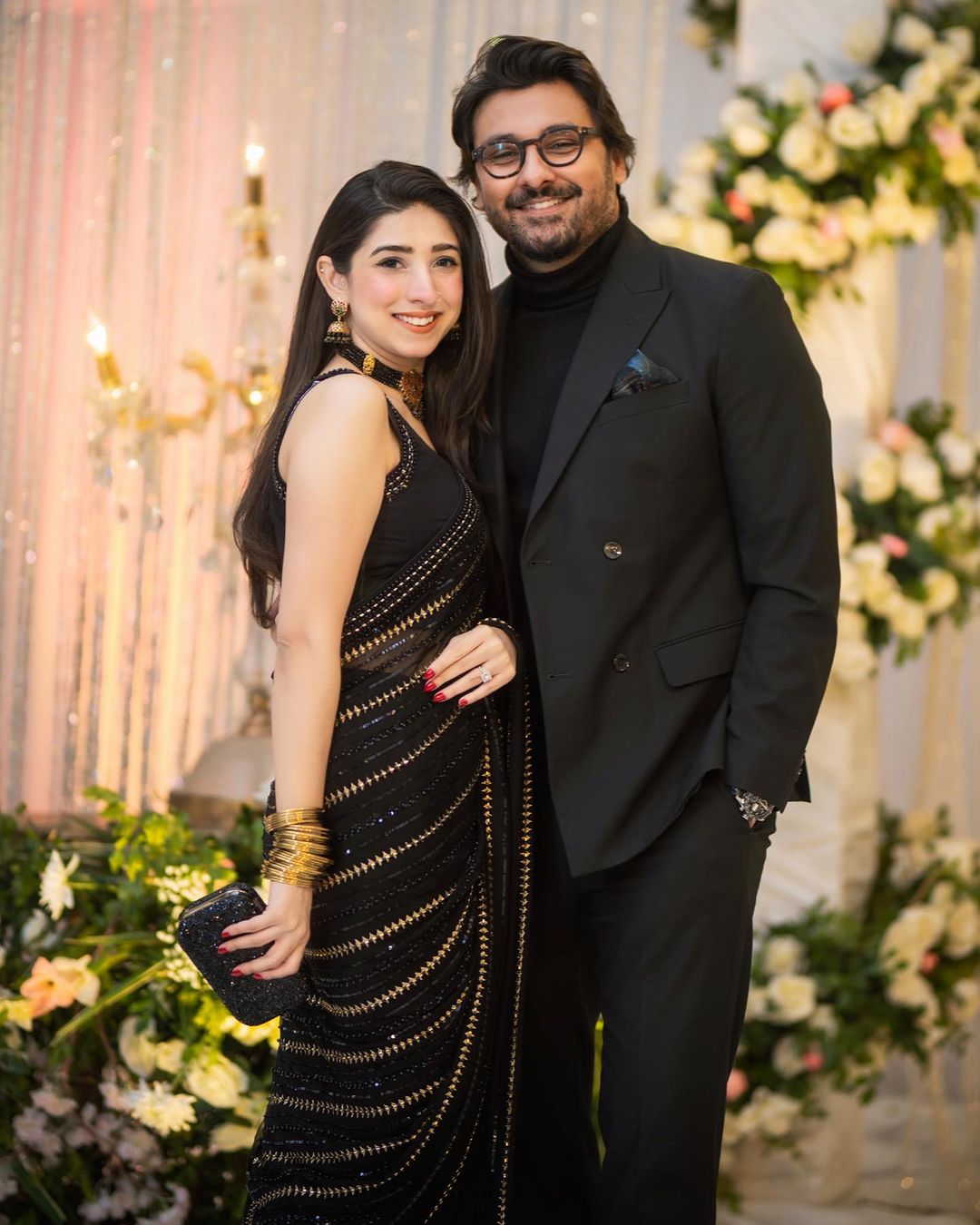 Mariyam Nafees adorable new pictures with husband - Daily Ausaf