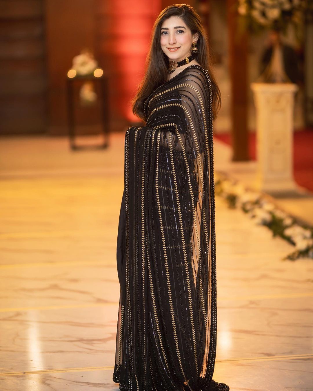 Mariyam Nafees Adorable New Pictures With Husband | Reviewit.pk