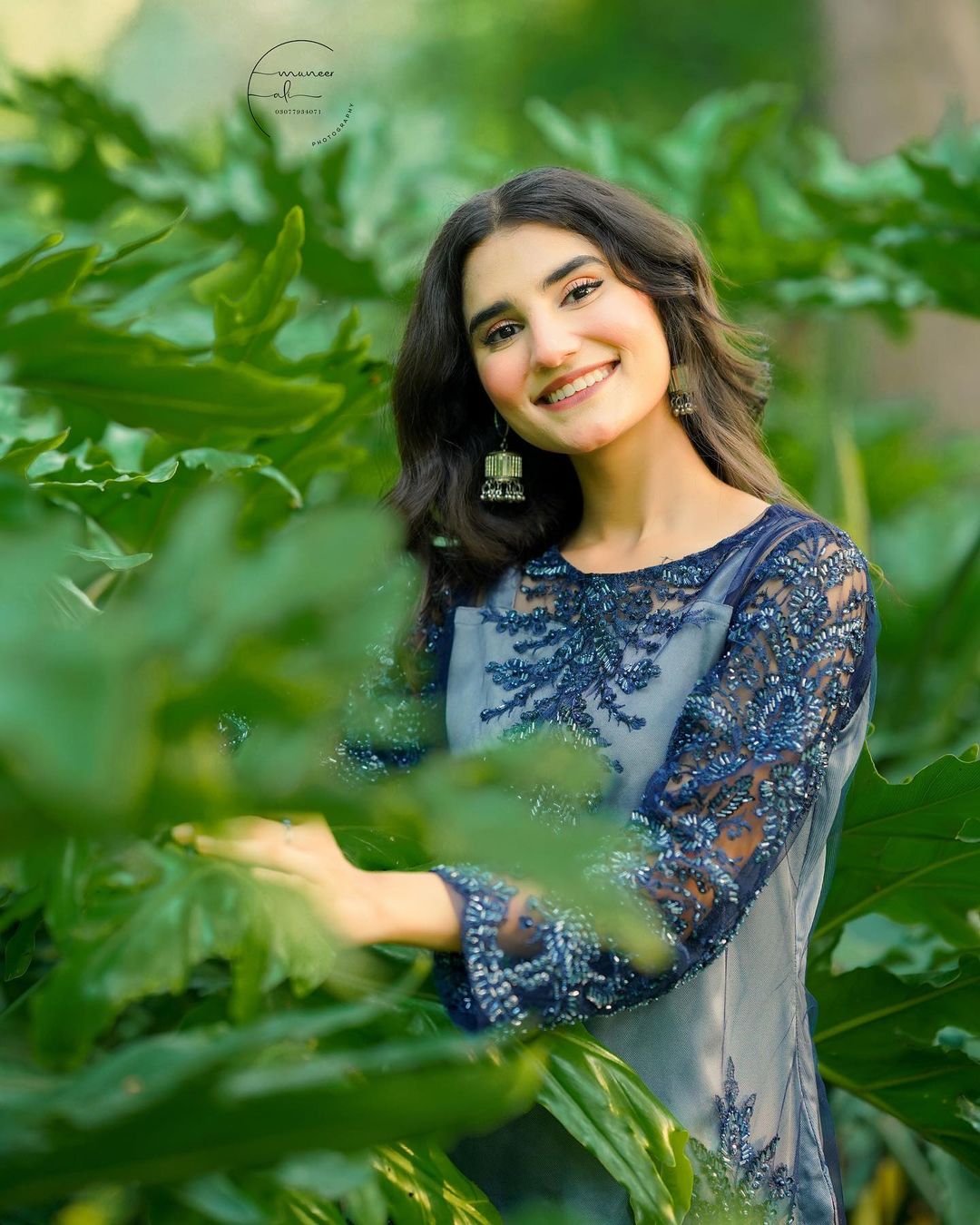 Viral Sensation Nimra Ali Reveals Her YouTube Income | Reviewit.pk