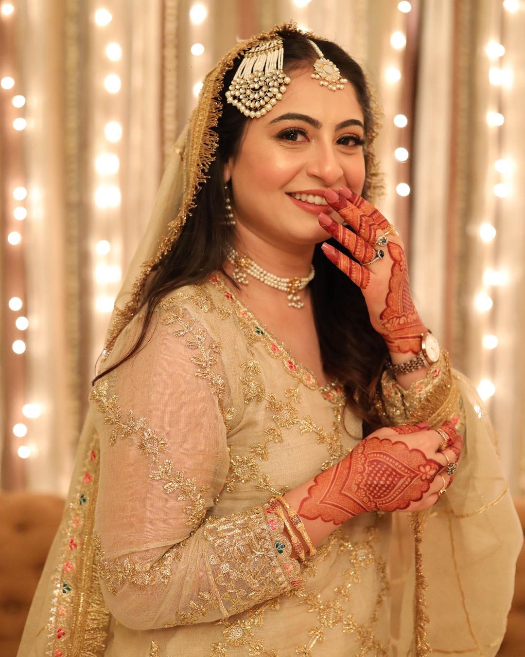 Rahma Khan Is A Vision To Behold In Her HD Wedding Pictures | Reviewit.pk