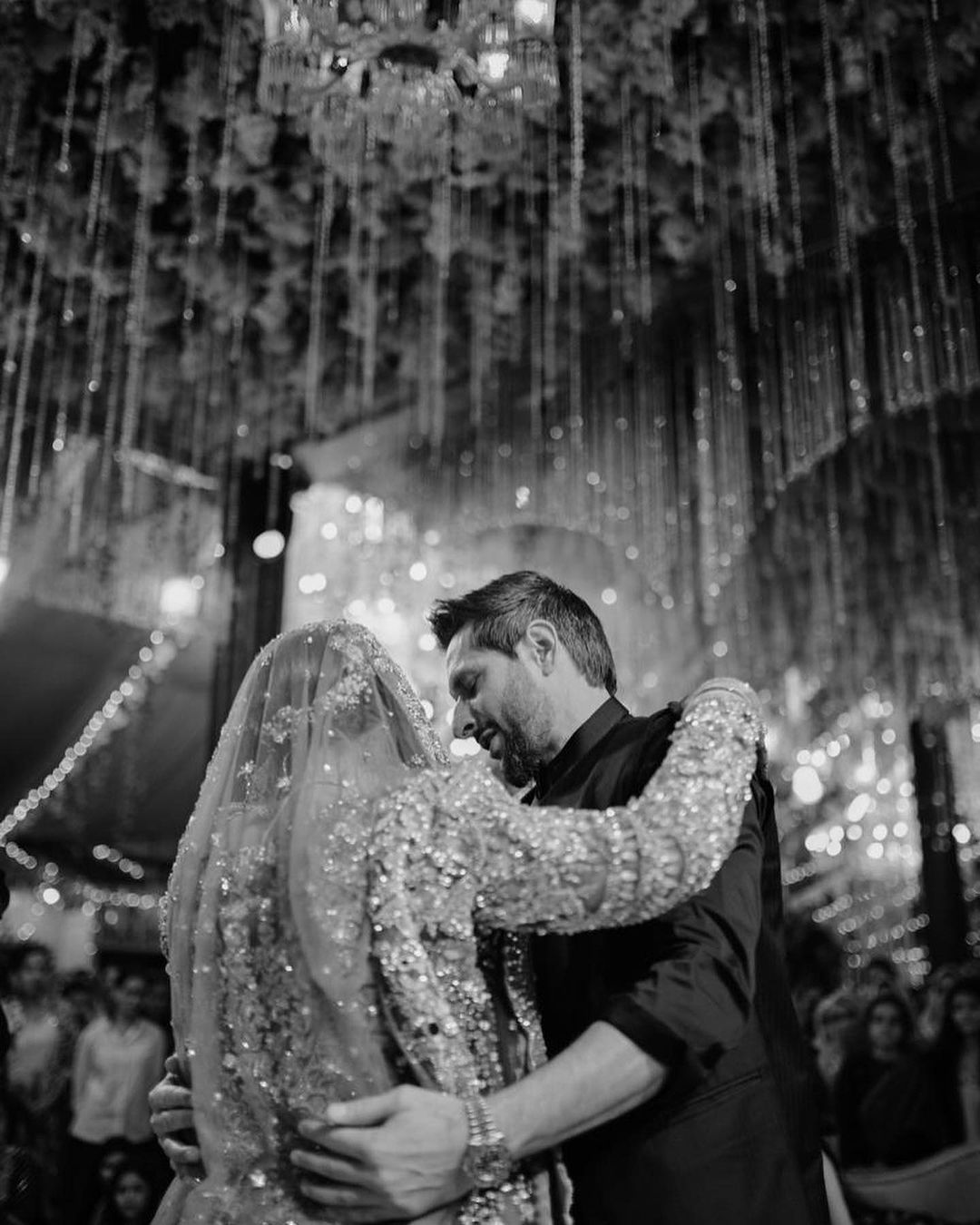 Shahid Afridi Shares Emotional Pictures From Daughter Aqsa's Rukhsati ...