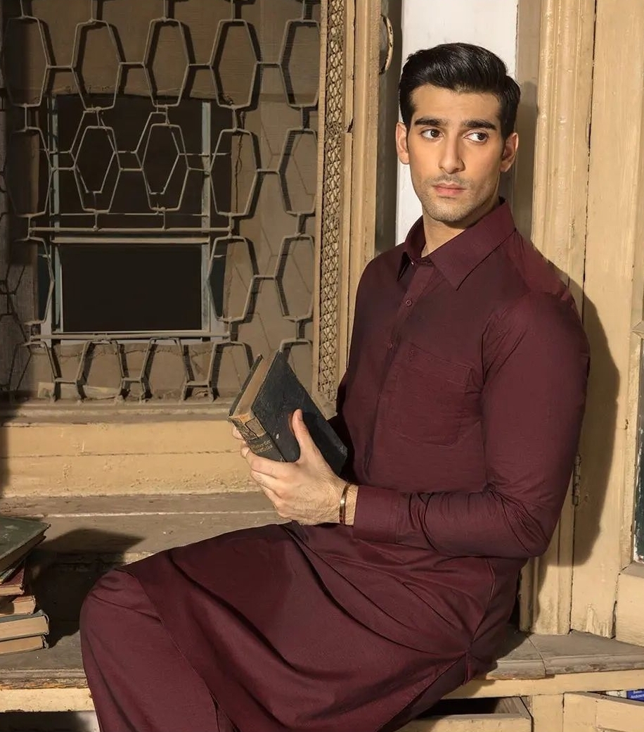 Khaie Cast, Schedule And New Timings | Reviewit.pk