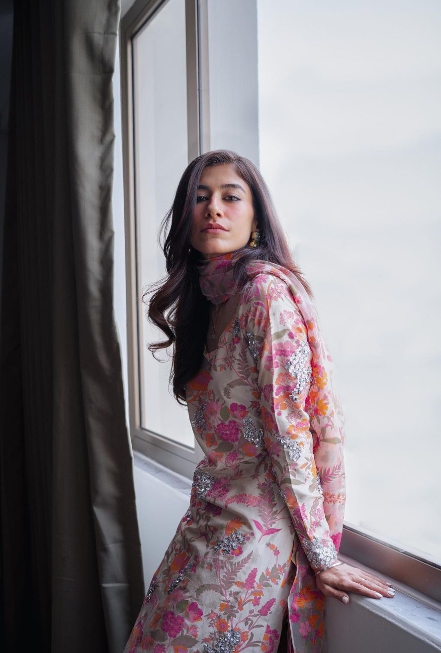 Syra Yousuf Reveals Her Fitness Secrets | Reviewit.pk