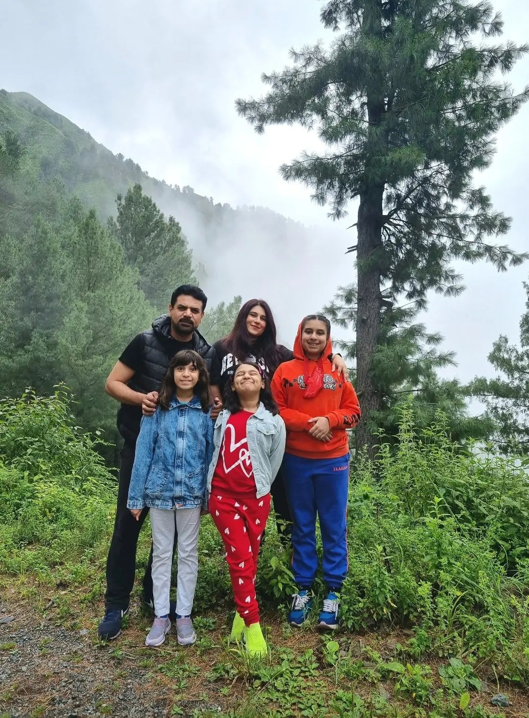 Vasay Chaudhry Family Vacation Pictures | Reviewit.pk