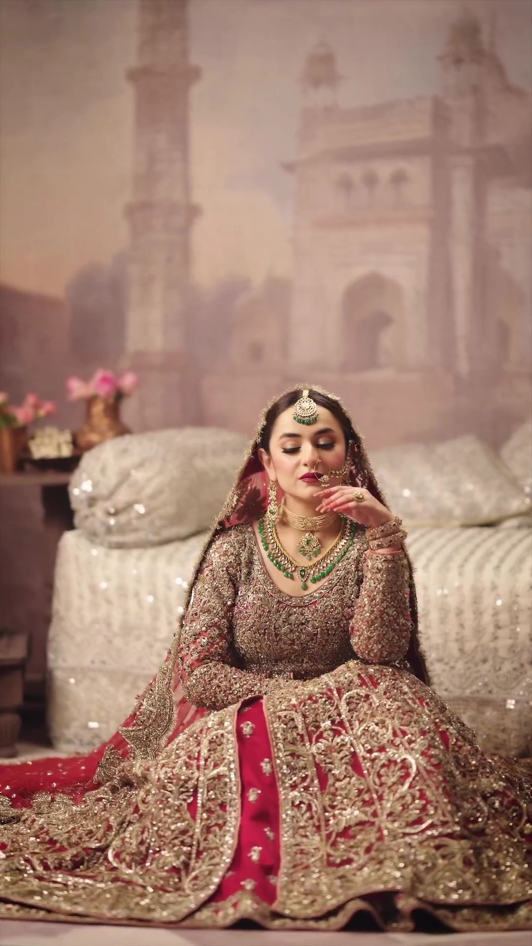 Yumna Zaidi Looks Ethereal In Her Latest Bridal Shoot | Reviewit.pk