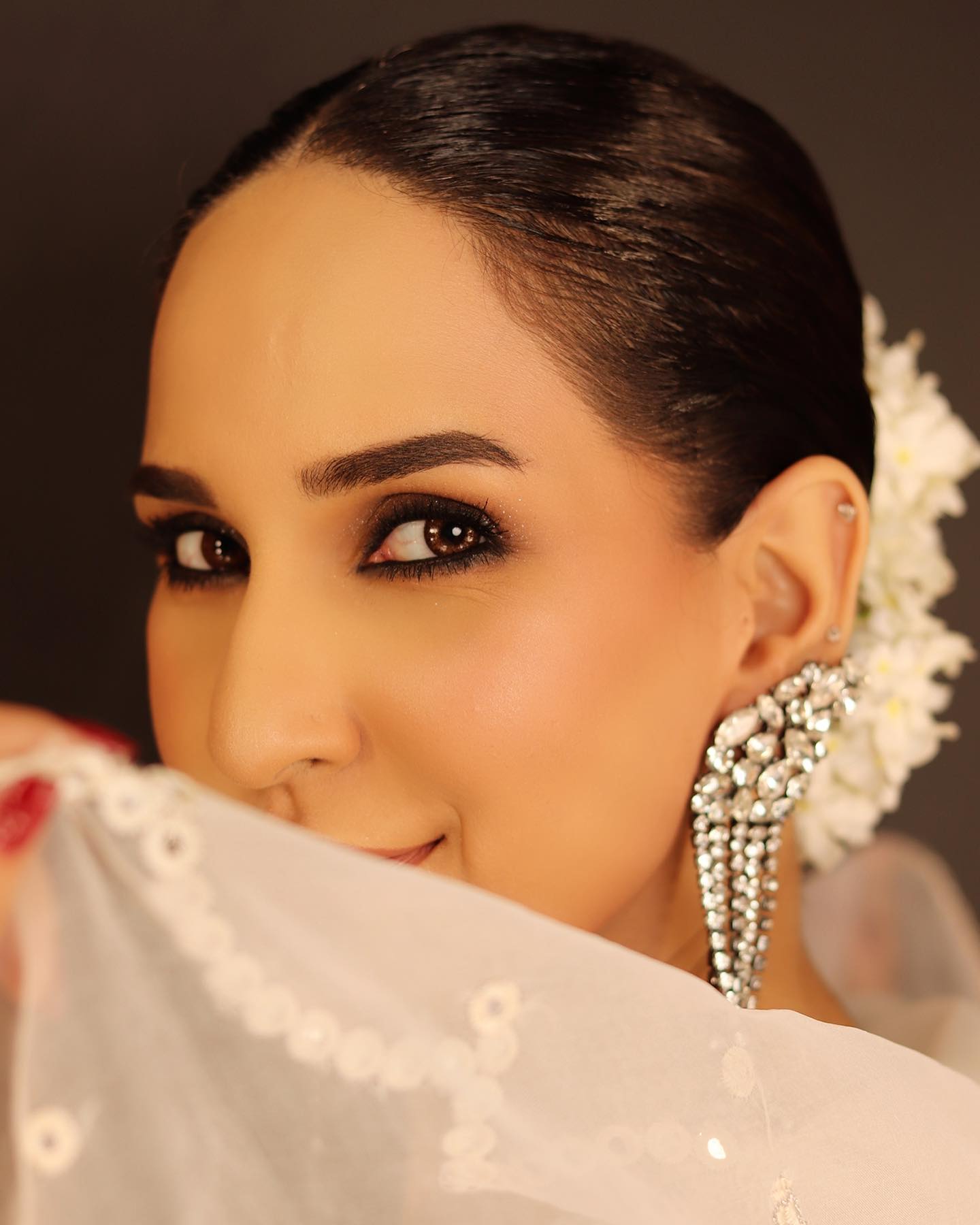 Anoushay Abbasi Gorgeous HD Pictures from Anzela Abbasi's Wedding ...