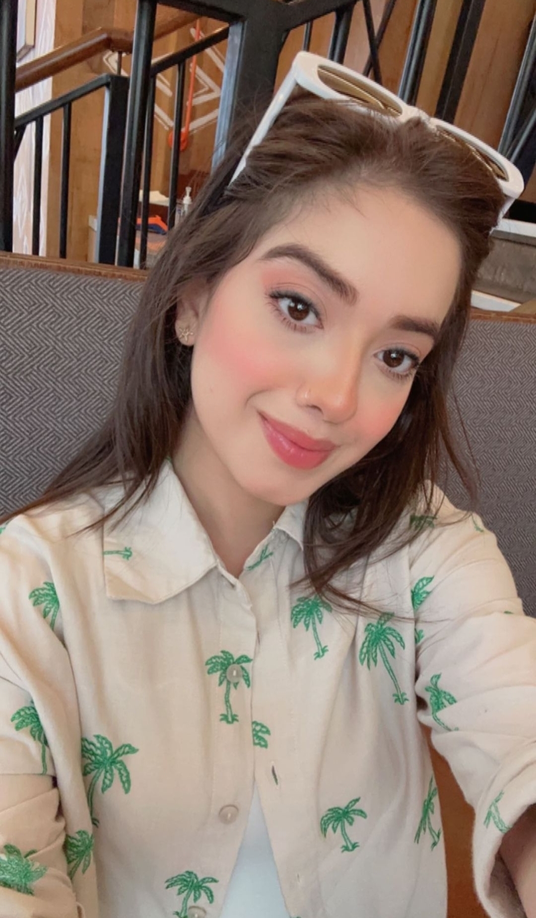 Arisha Razi Mesmerizing Clicks From Dubai | Reviewit.pk