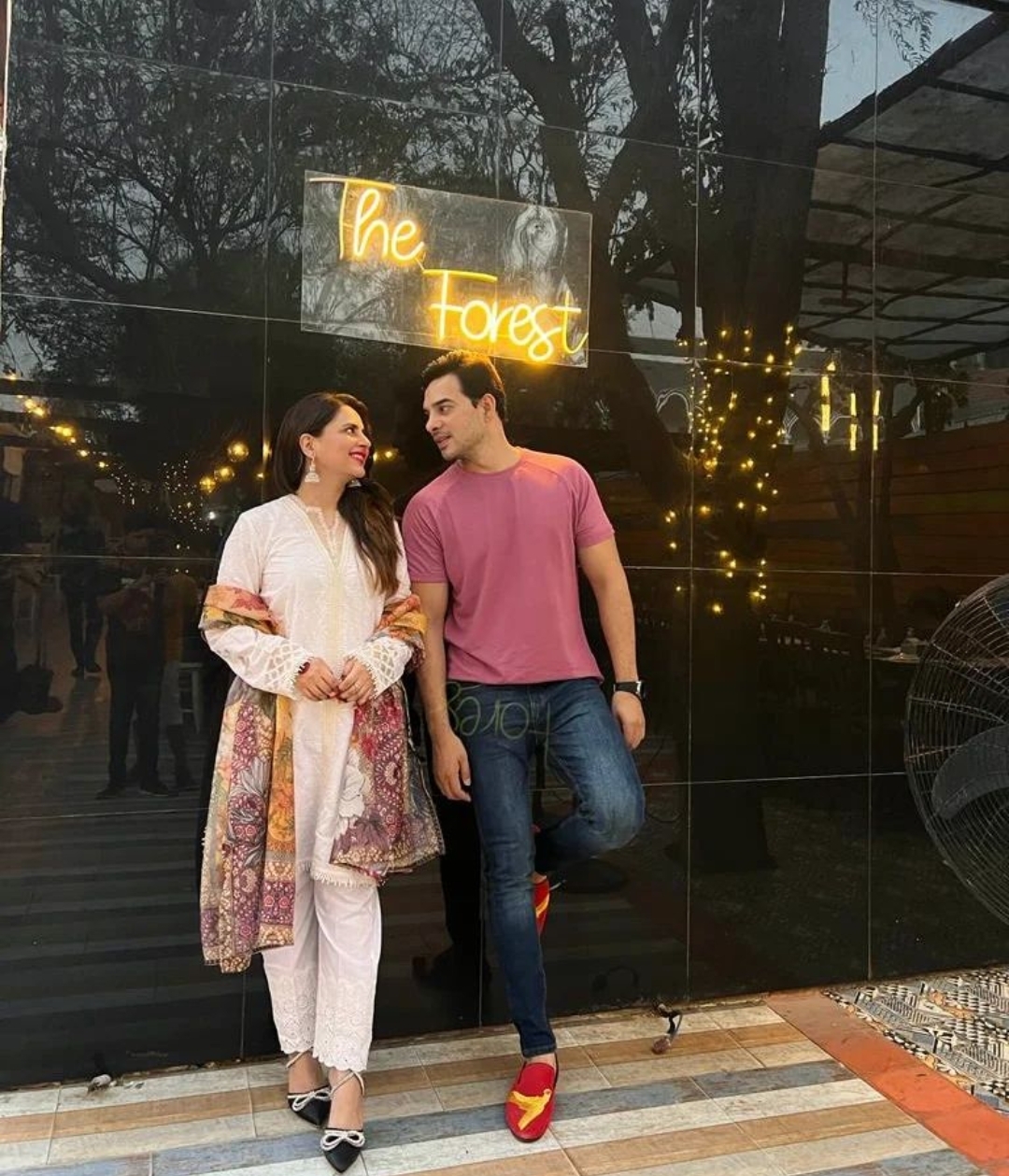 Gorgeous Fatima Effendi Shares New Family Pictures | Reviewit.pk