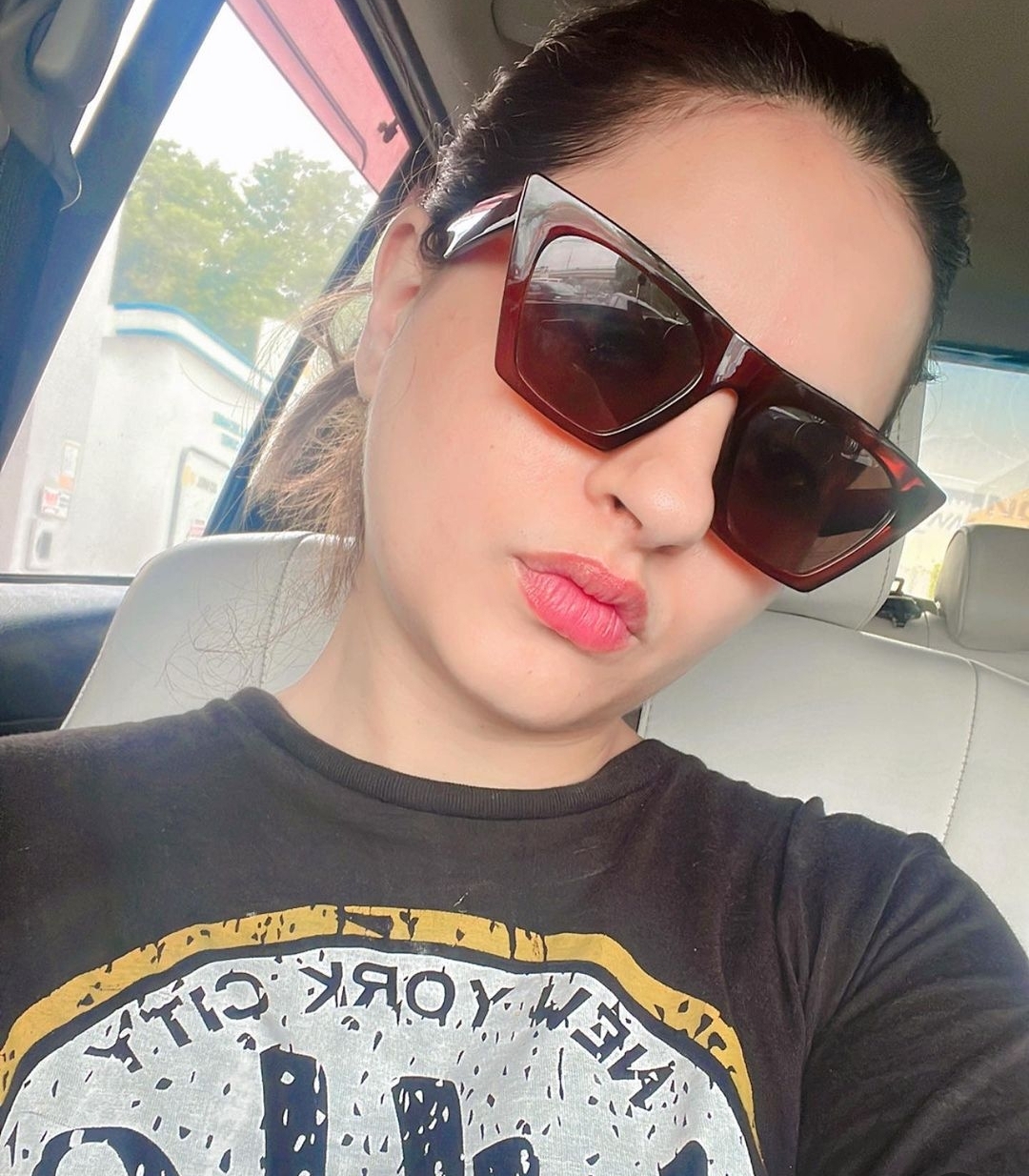 Gorgeous Fatima Effendi Shares New Family Pictures | Reviewit.pk