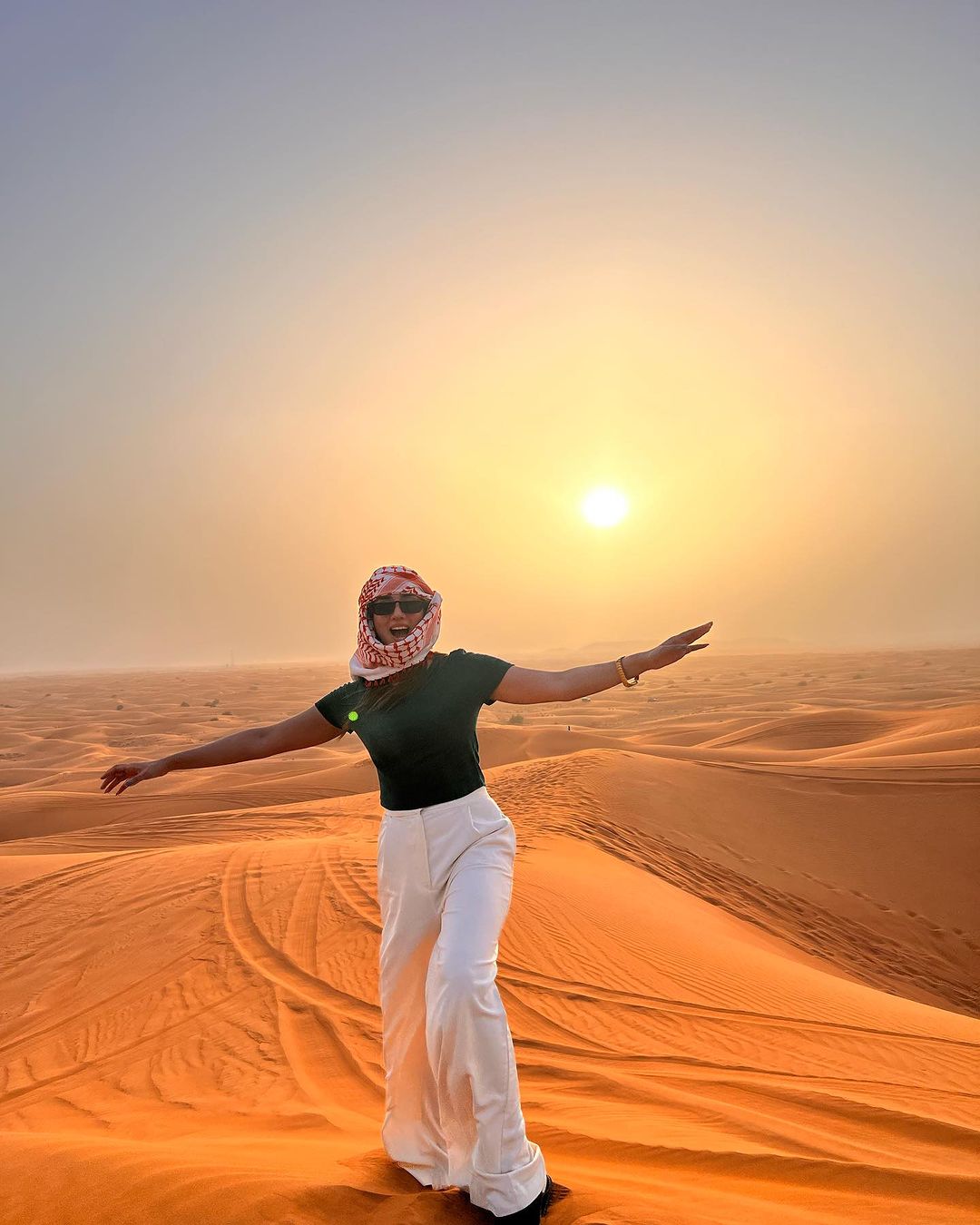 Jannat Mirza Photoshoot & Instagram Reel From Desert In Dubai | Reviewit.pk