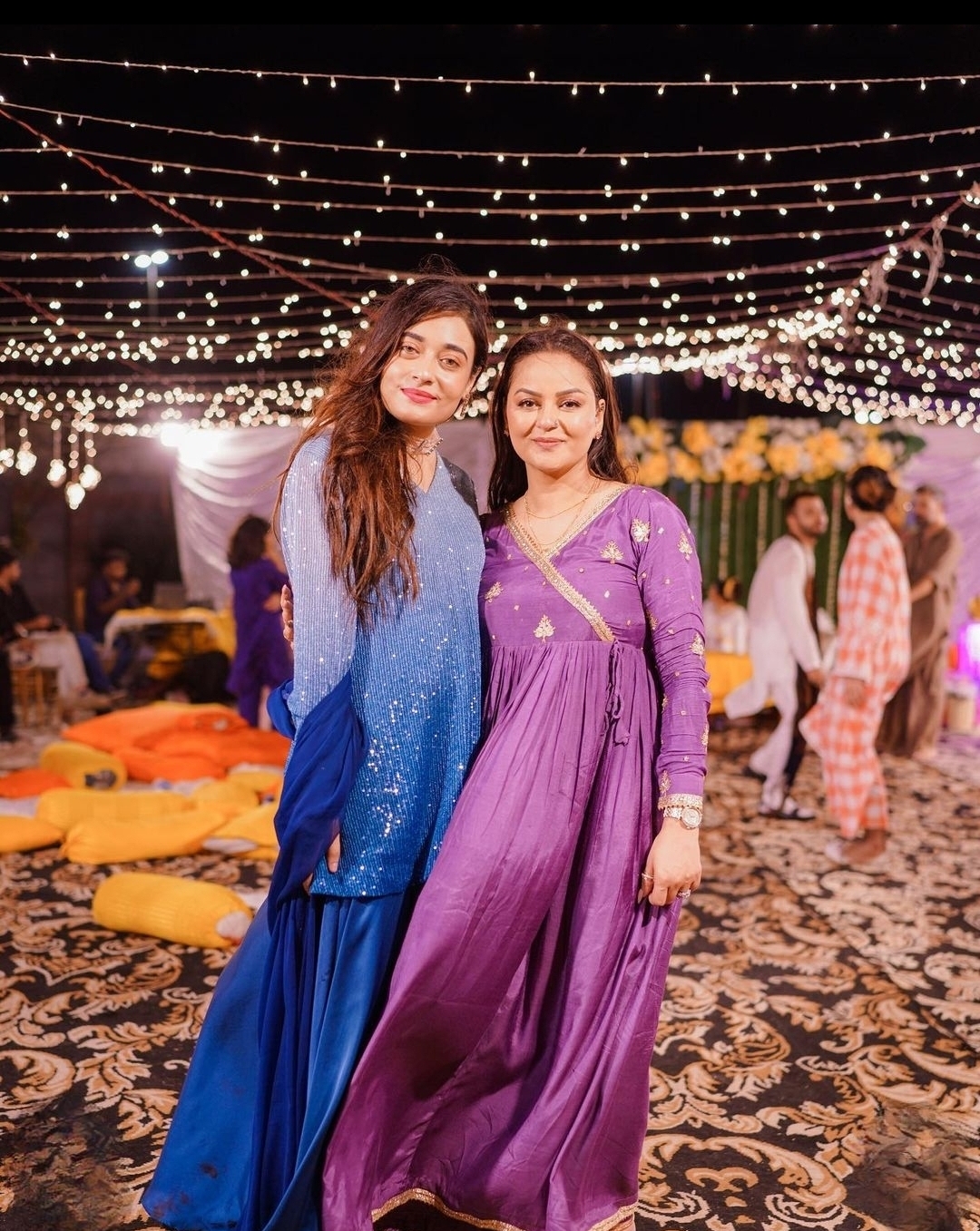Juvaria Abbasi & Anoushay Abbasi's HD Pictures from Anzela Abbasi's ...