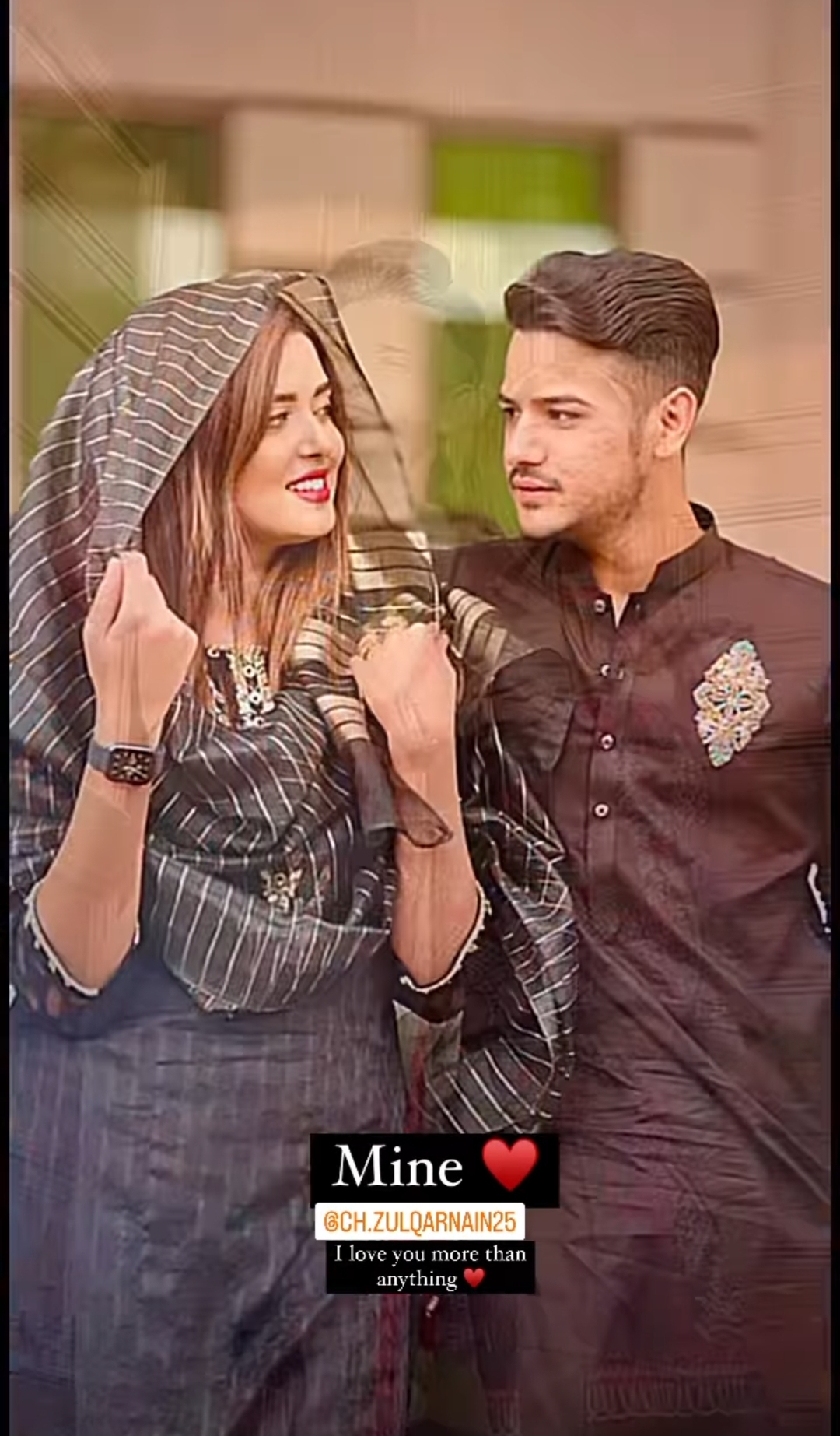 Kanwal Aftab Shares Her Love Journey Through Pictures | Reviewit.pk
