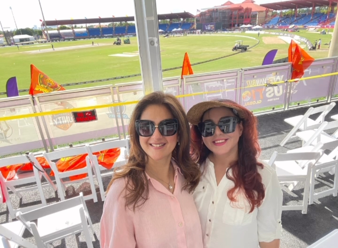 Nauman Ijaz's Stunning Family Snaps from USA | Reviewit.pk