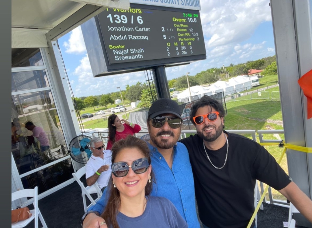 Nauman Ijaz's Stunning Family Snaps from USA | Reviewit.pk