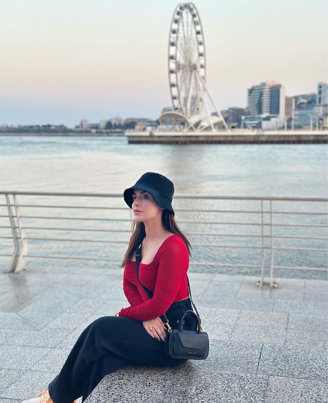 Actress Nida Khan Beautiful Pictures With Her Husband | Reviewit.pk