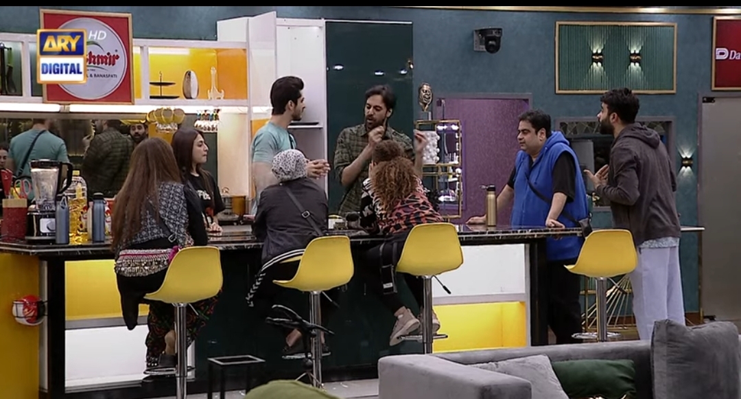 Tamasha Season 2 Episode 7 - Fight Between Faizan Sheikh & Adnan ...