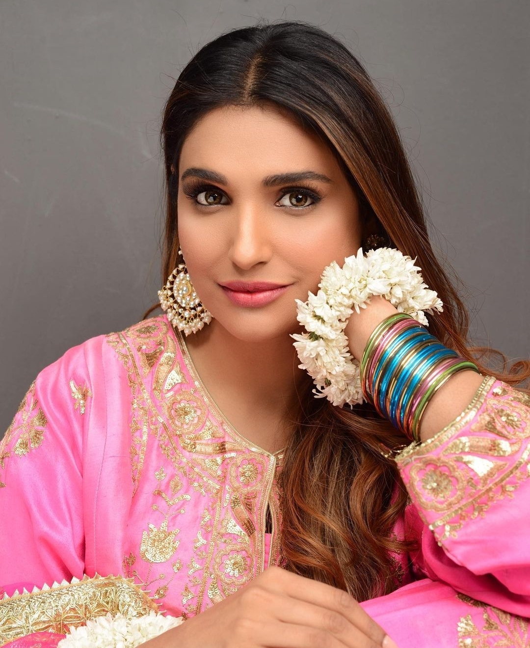 Traits Amna Ilyas Wants In Husband | Reviewit.pk