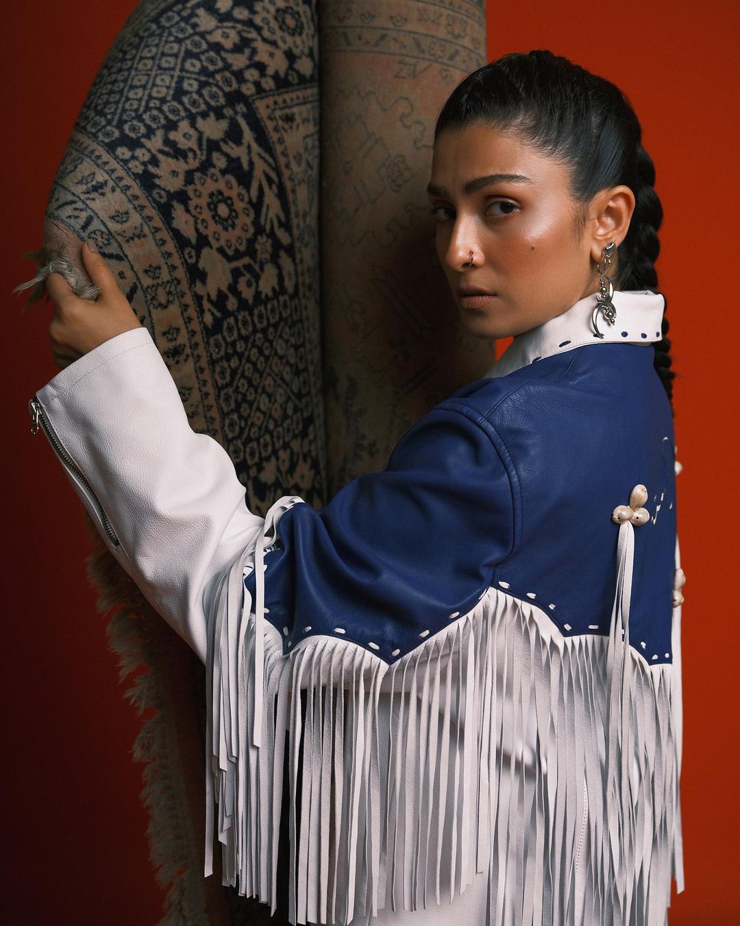 Ayeza Khan Shares Interesting Details About Her Character in Mein ...