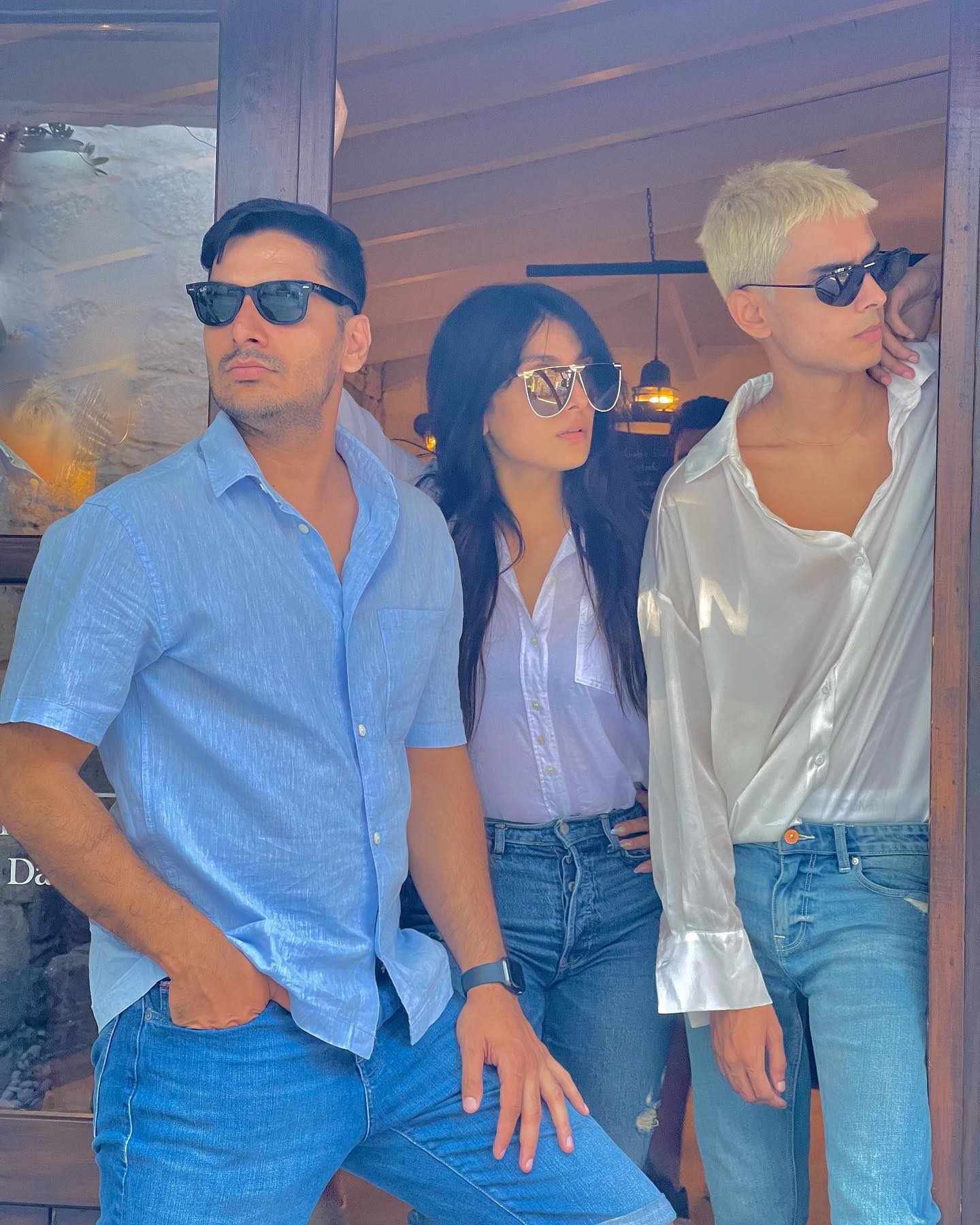 Mein Cast In Real Life | Reviewit.pk