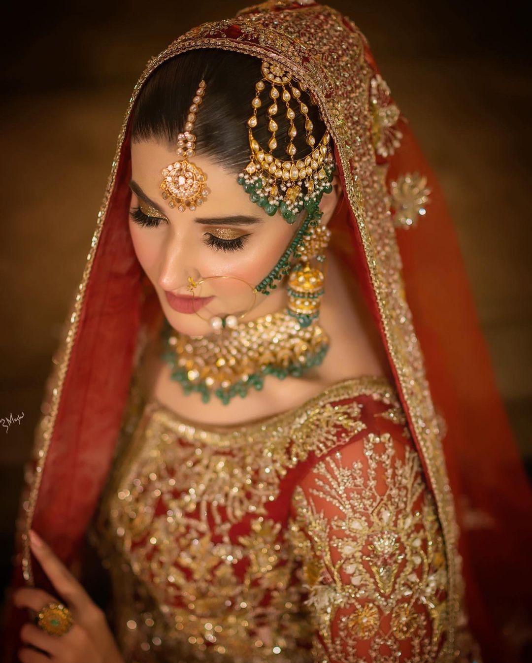 Hareem Farooq's Ethereal Bridal Shoot | Reviewit.pk