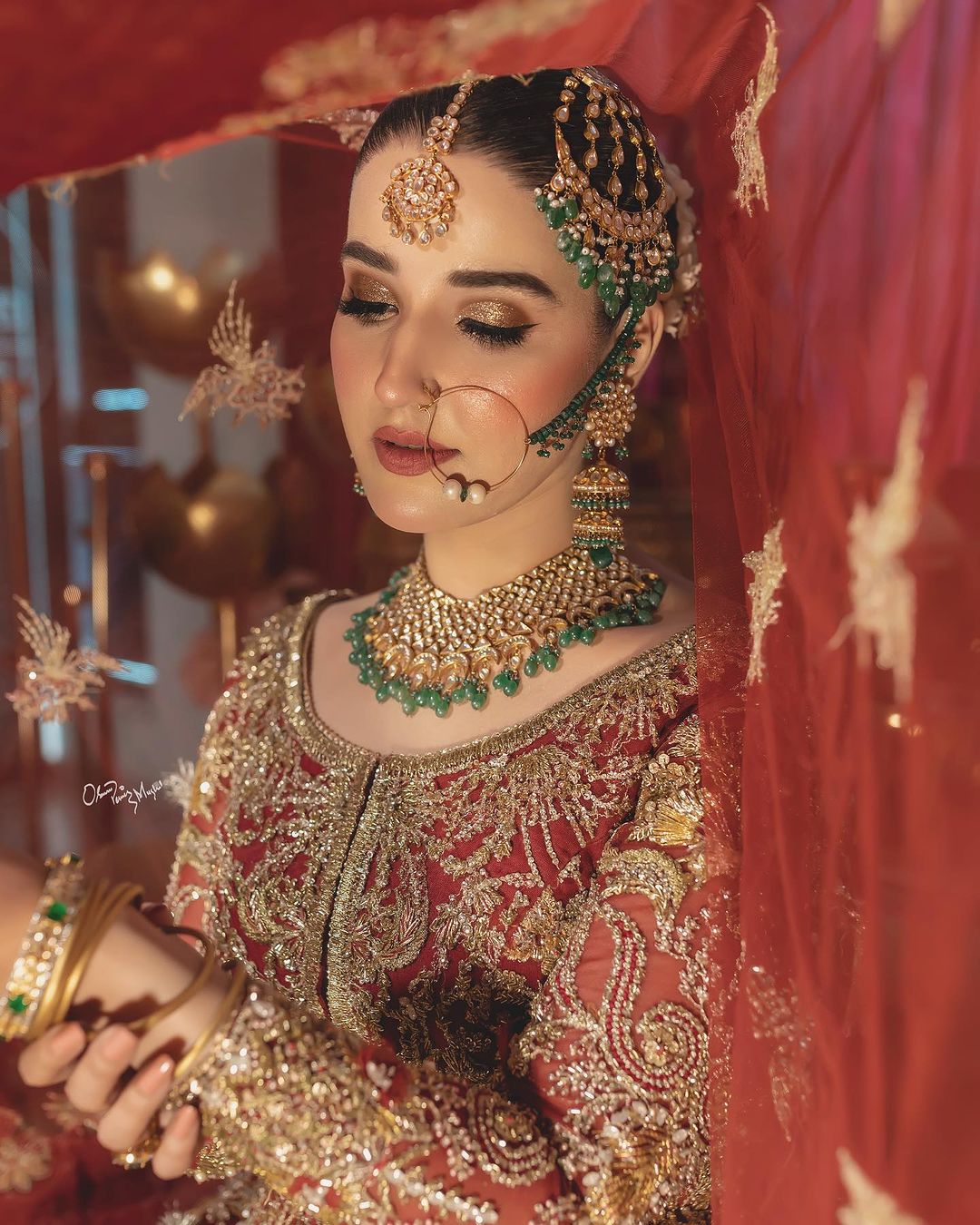 Hareem Farooq's Ethereal Bridal Shoot | Reviewit.pk