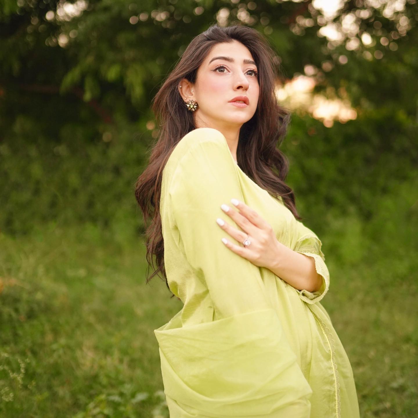 Fans Not Impressed With Mariyam Nafees Latest Look | Reviewit.pk