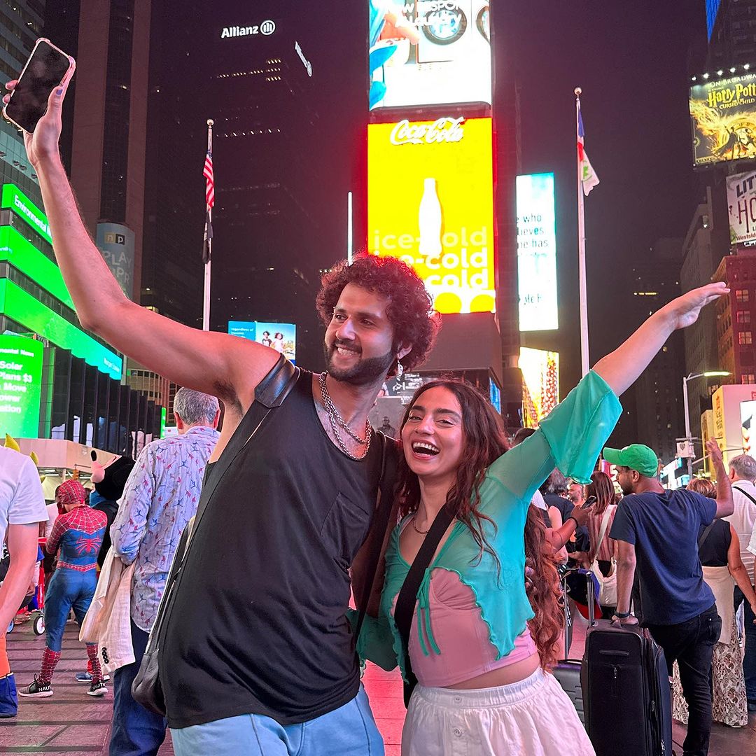 Mehar Bano's Mesmerizing Photos with Husband from USA | Reviewit.pk