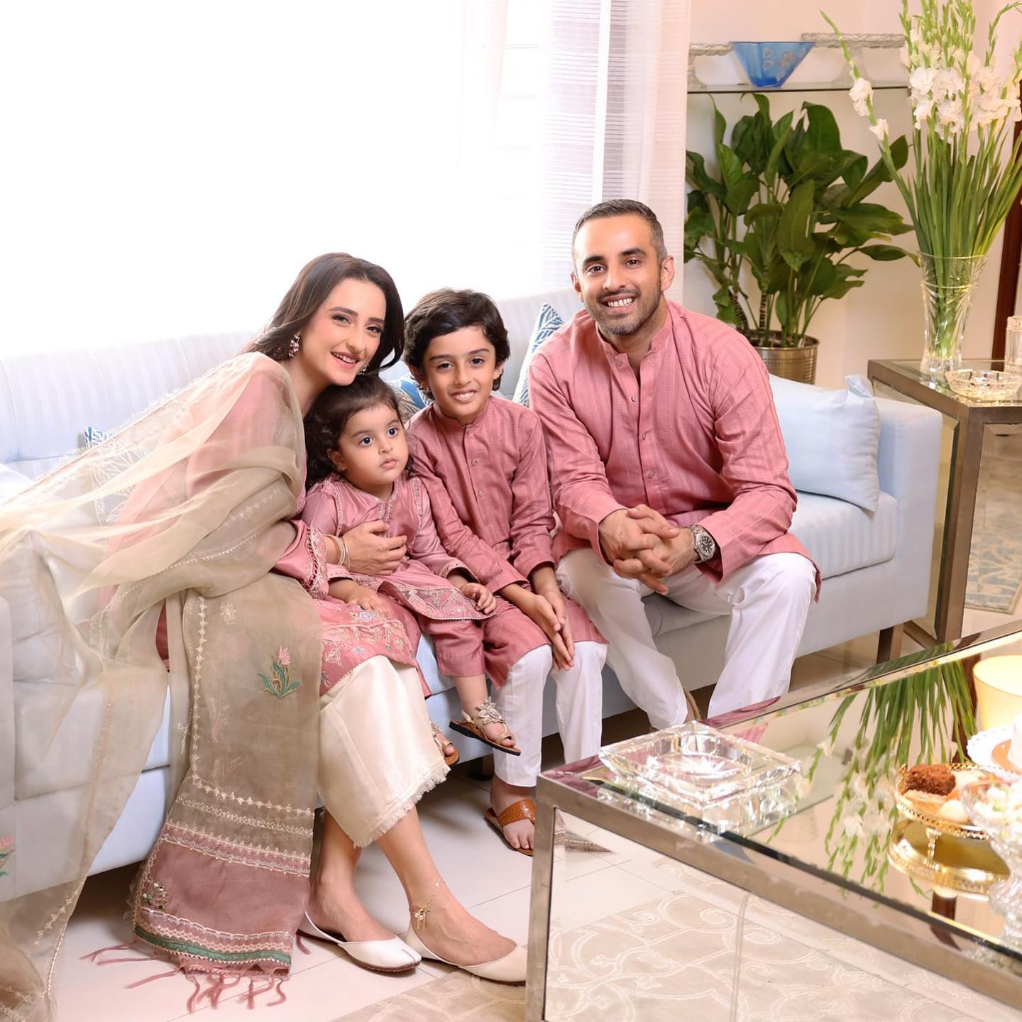 Momal Sheikh Shares Beautiful Family Pictures From Phuket Vacation ...