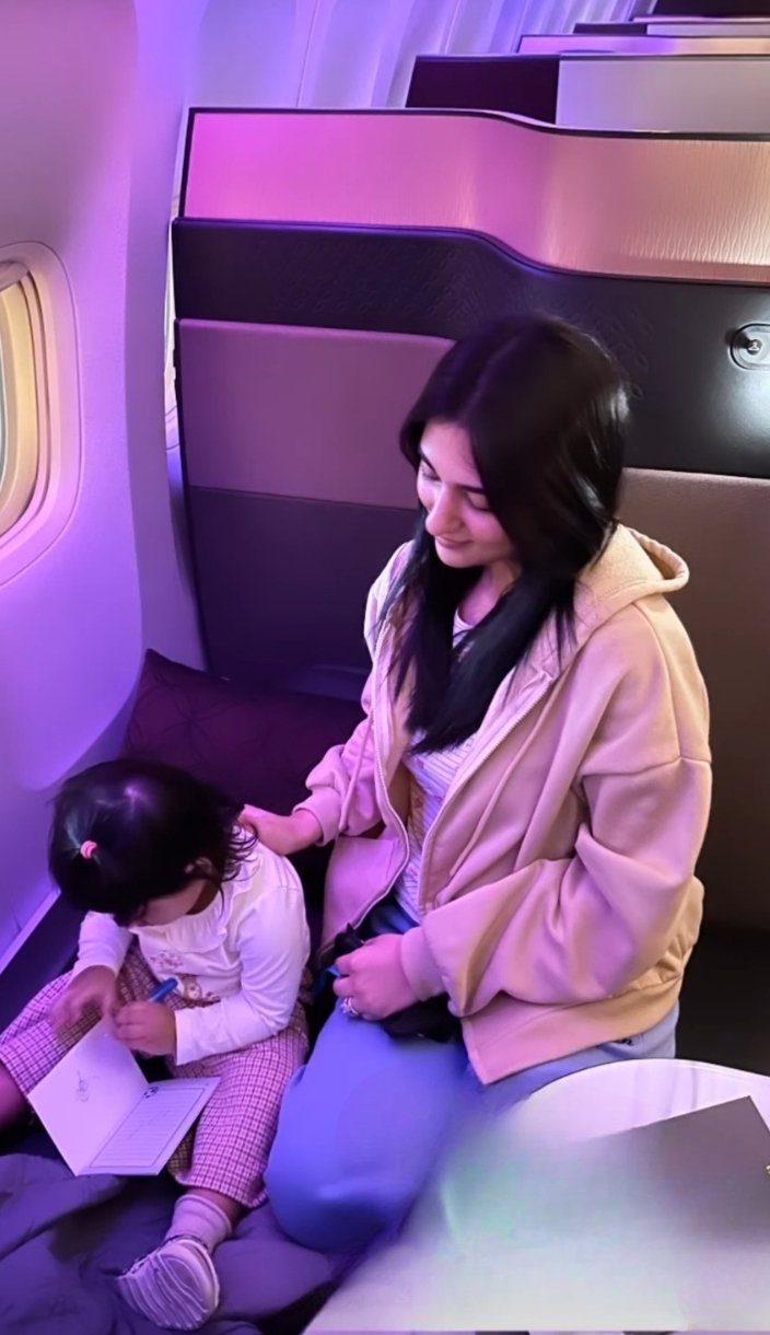 Sarah Khan, Falak & Ahad Raza Mir Pictures From Oslo, Norway | Reviewit.pk