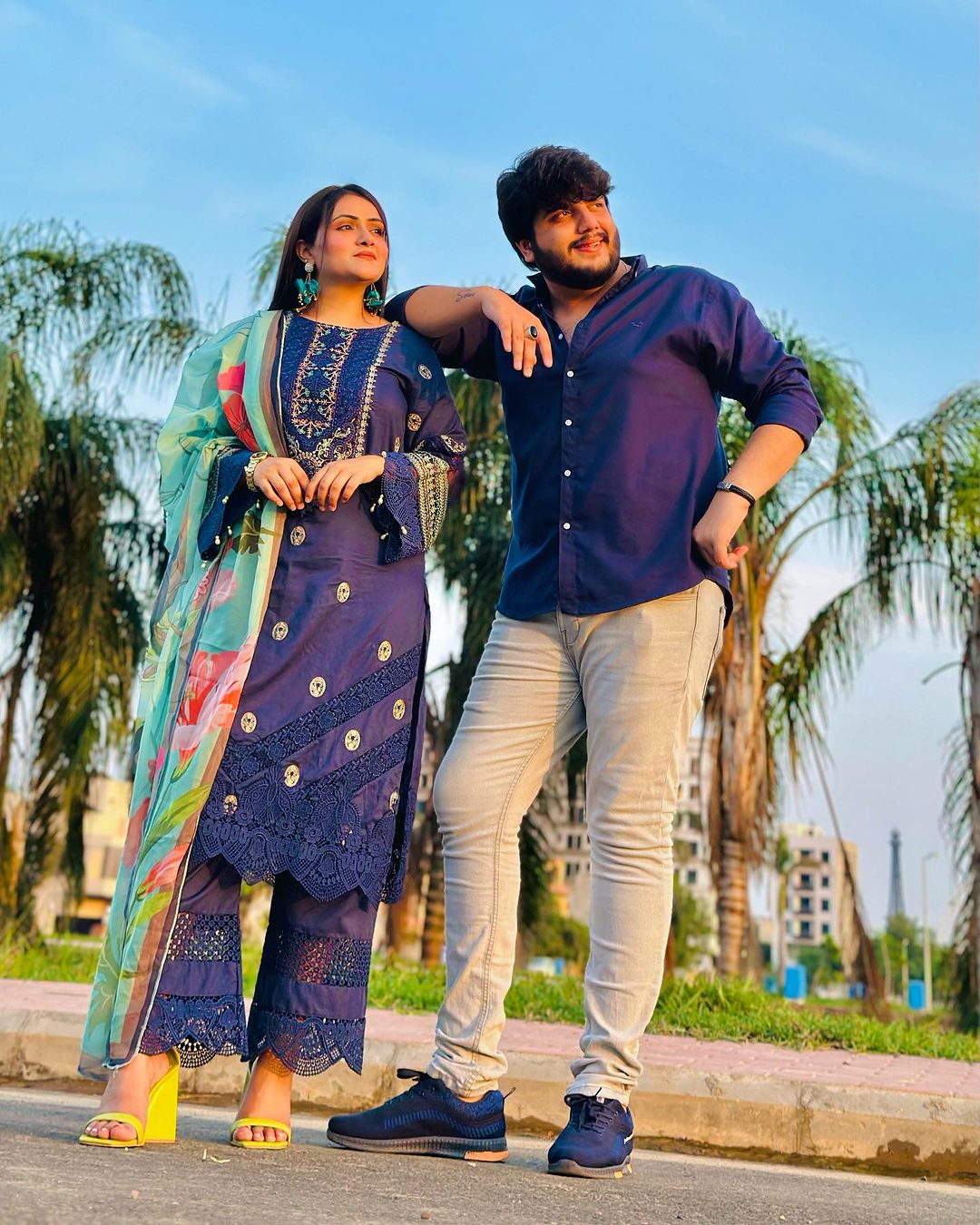 Sehar Hayat Adorable Pictures With Husband After Wedding | Reviewit.pk
