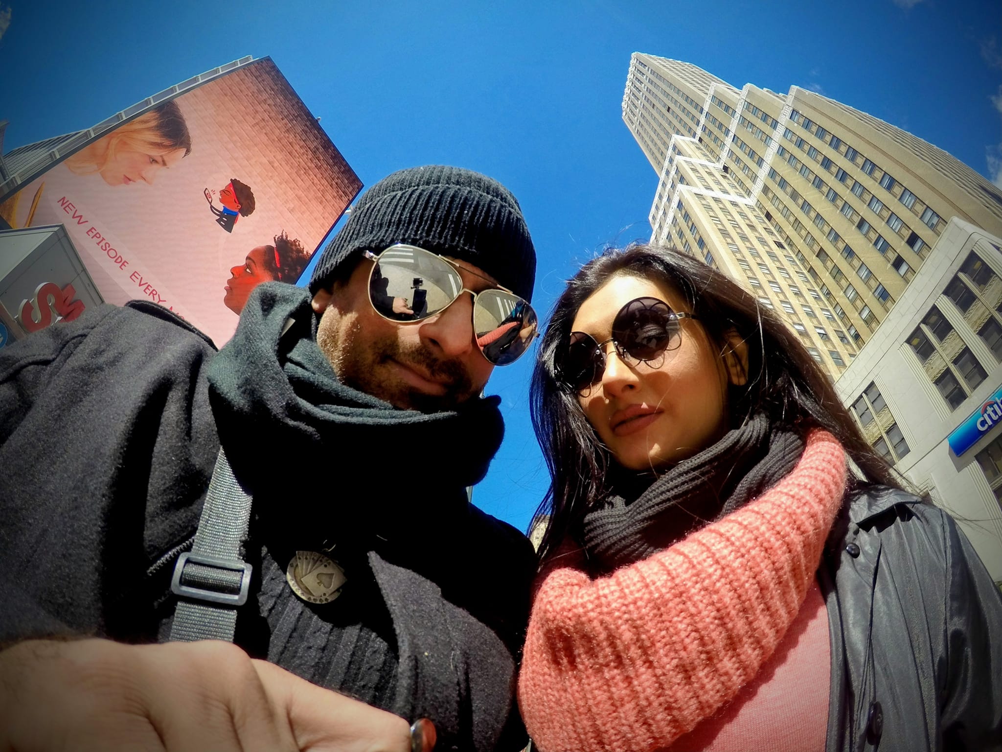 Shamoon Abbasi Celebrates 5th Wedding Anniversary | Reviewit.pk