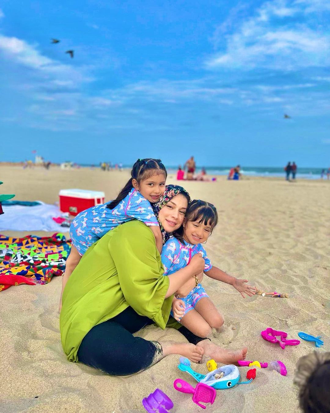 Sidra Batool Welcomes Her Third Child | Reviewit.pk