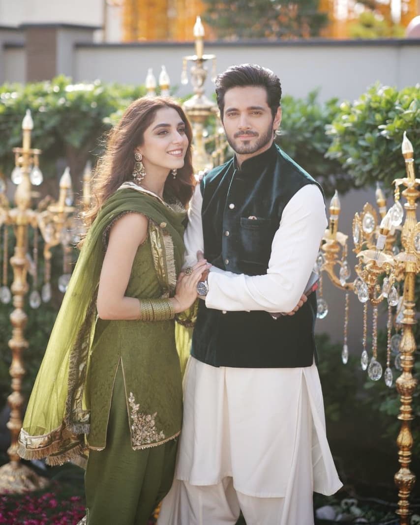 Mein Cast In Real Life | Reviewit.pk